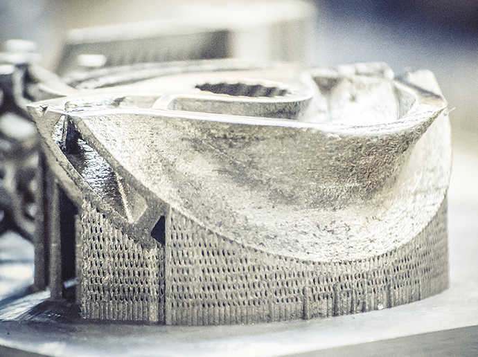 金属3Dプリンタとは？ 方式、メリットを基礎から解説【動画あり】 | 金属3Dプリンタ(AM) | 製品情報 | 三菱電機FA